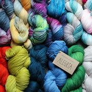 糸と編み物の専門店 MOORIT – moorit